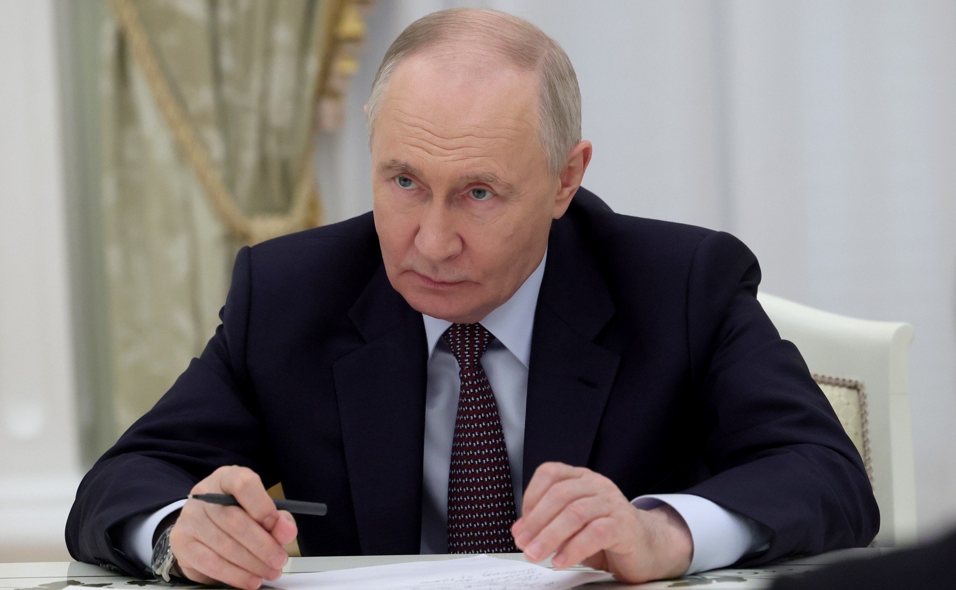 Putin is growing more paranoid and has retreated to living in bunkers