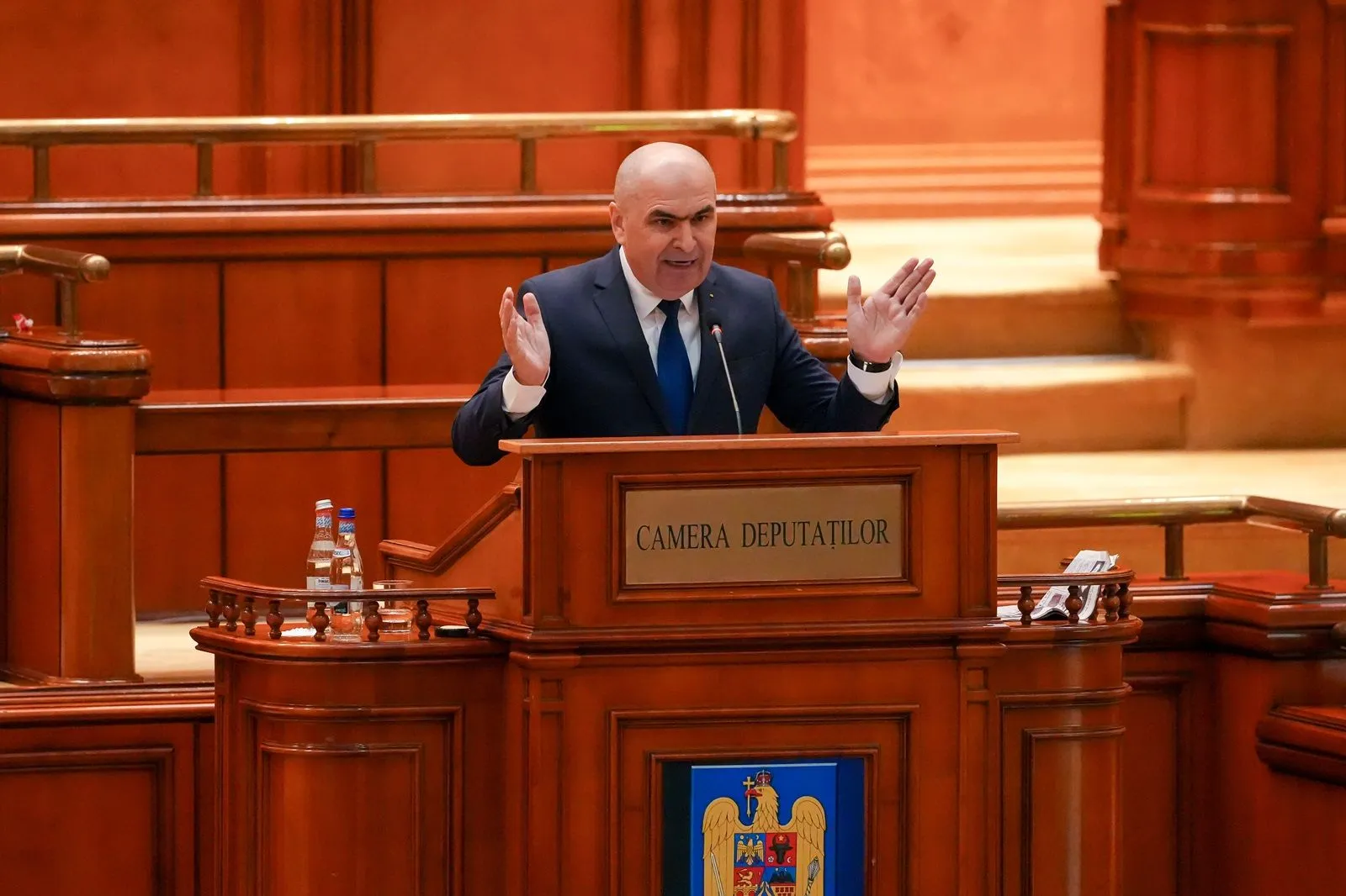 Ρουμανία: Ανατροπή της φιλοευρωπαϊκής κυβέρνησης μετά από πρόταση ...
