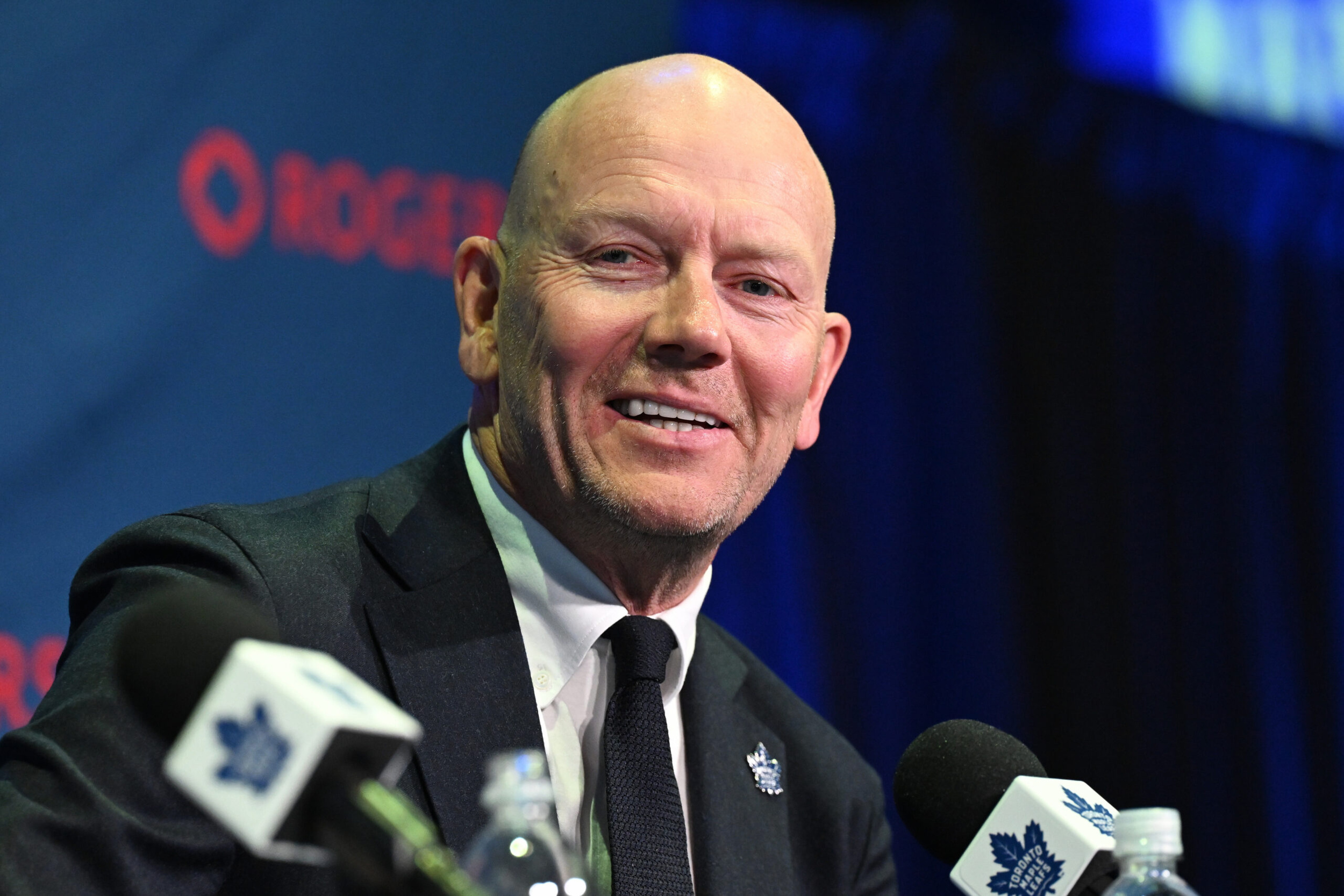 Bryan Hayes believes Mats Sundin is prepared for the craziness that the ...