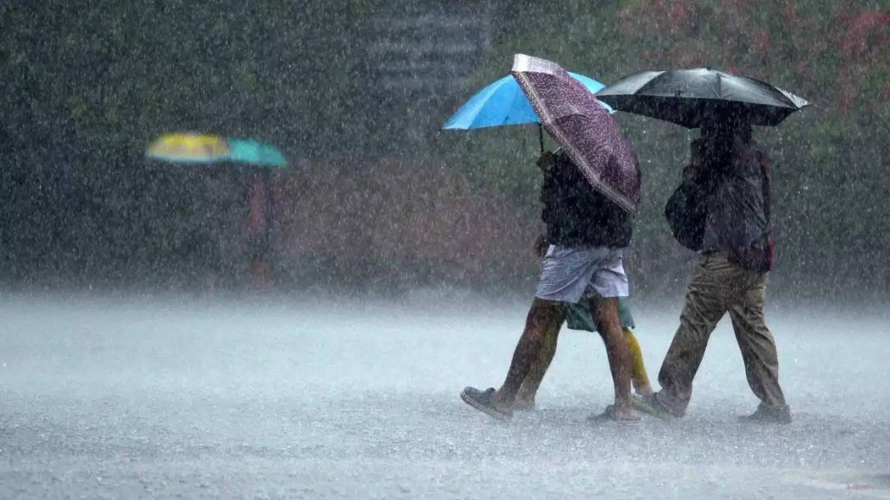Heavy rainfall, storms kill 18 people in UP, CM Yogi orders ...