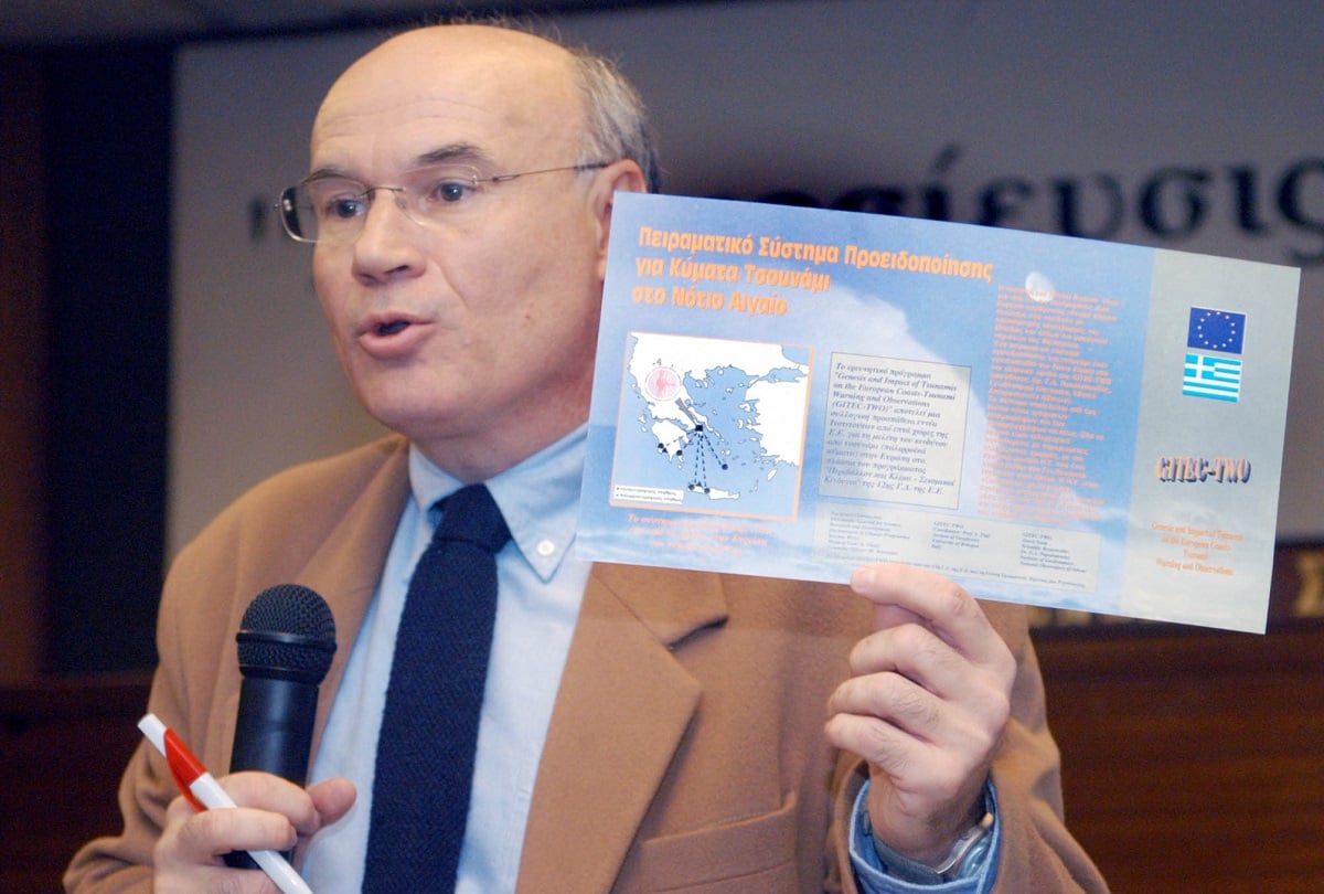 Επιμένει ο Γεράσιμος Παπαδόπουλος: «Έρχεται ισχυρός σεισμός μέσα στα ...