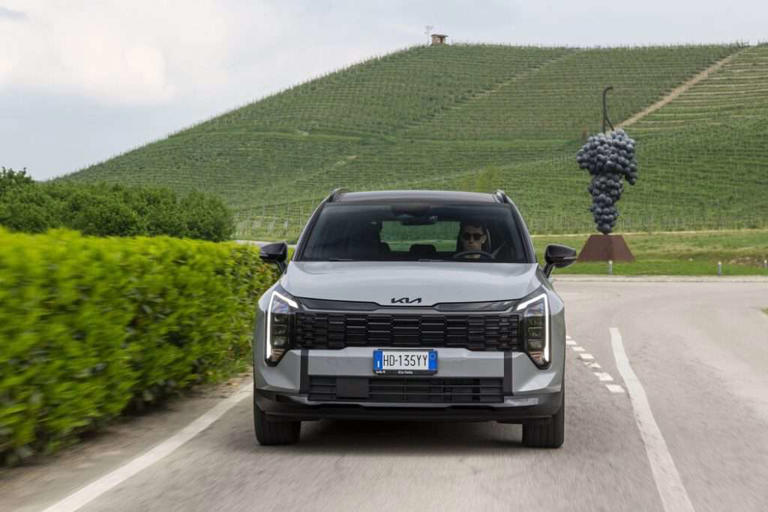 Kia Sportage Tri Fuel 2026: prova su strada, consumi reali, autonomia ...