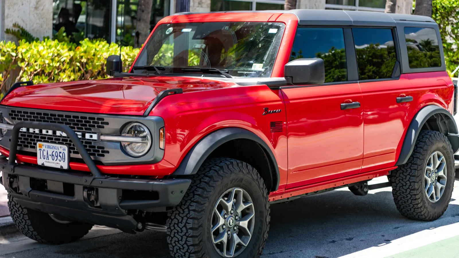 A dangerous roof defect forces Ford into a wide recall for the popular ...