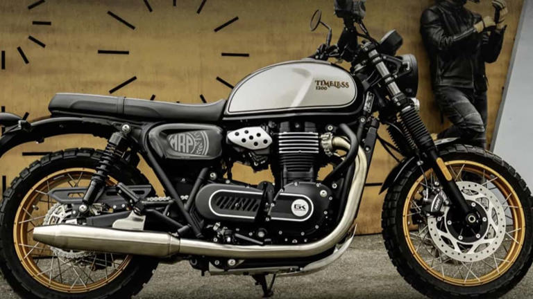 This motorcycle company just launched a not-so-new Triumph Bonneville ...