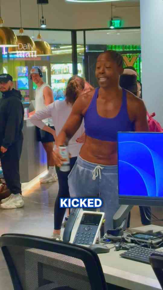 Woman confronts gym over locker room access dispute in Los Angeles