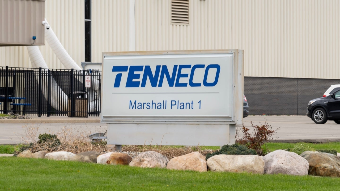 Tenneco taps banks for planned stock market return