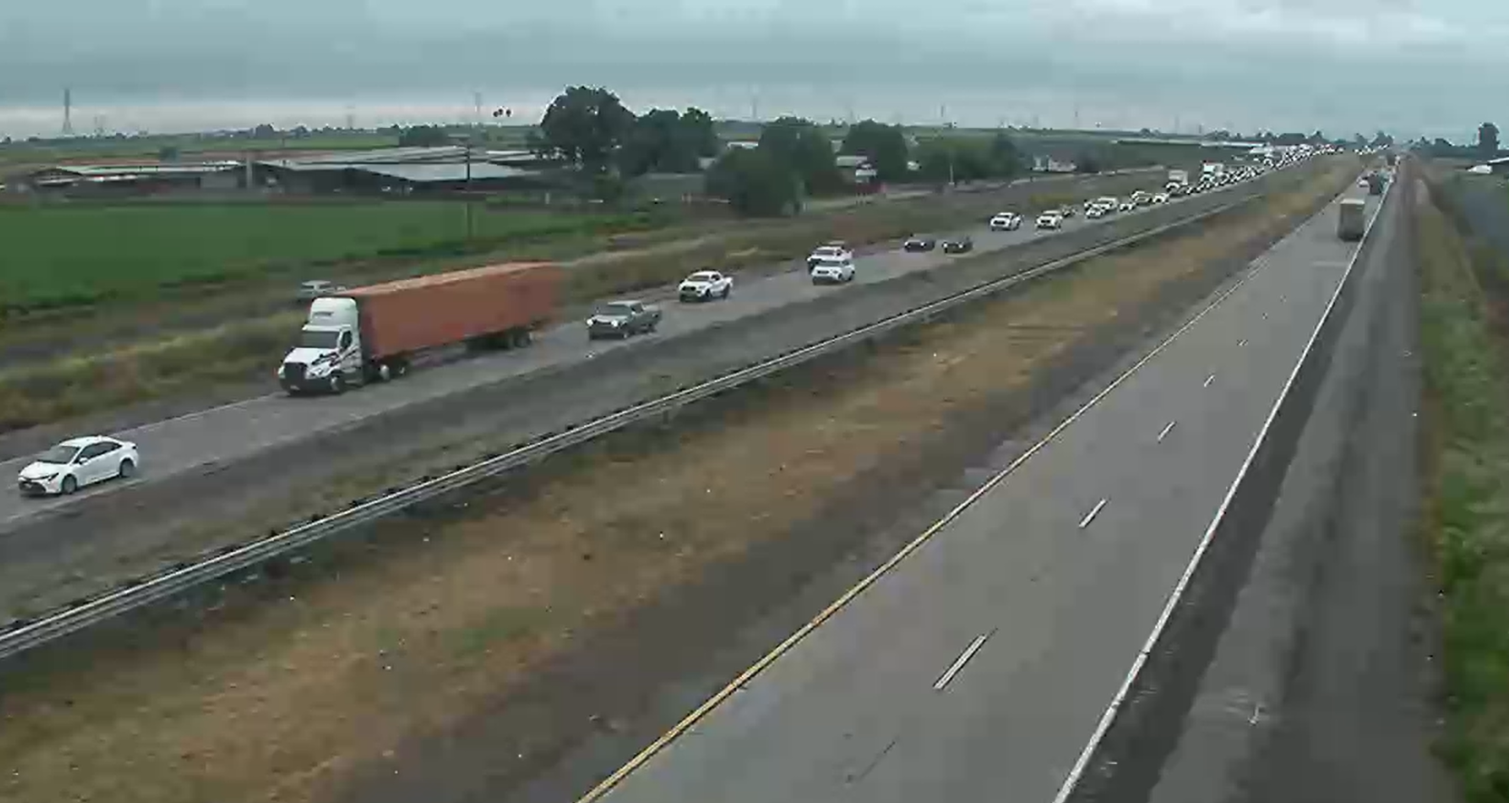 Mechanic dies after big rig driver falls asleep, slams into him on I-5 ...
