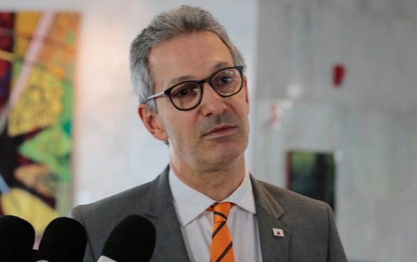 Na mira da Justiça: Zema pode ser denunciado por difamação; entenda