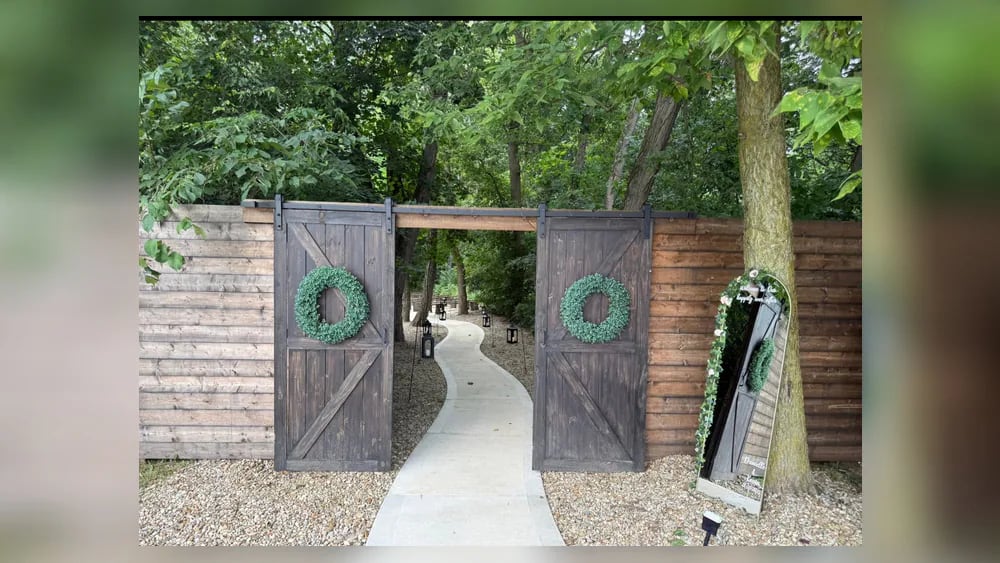 Ohio AG files lawsuit against wedding photographer accused of bailing ...