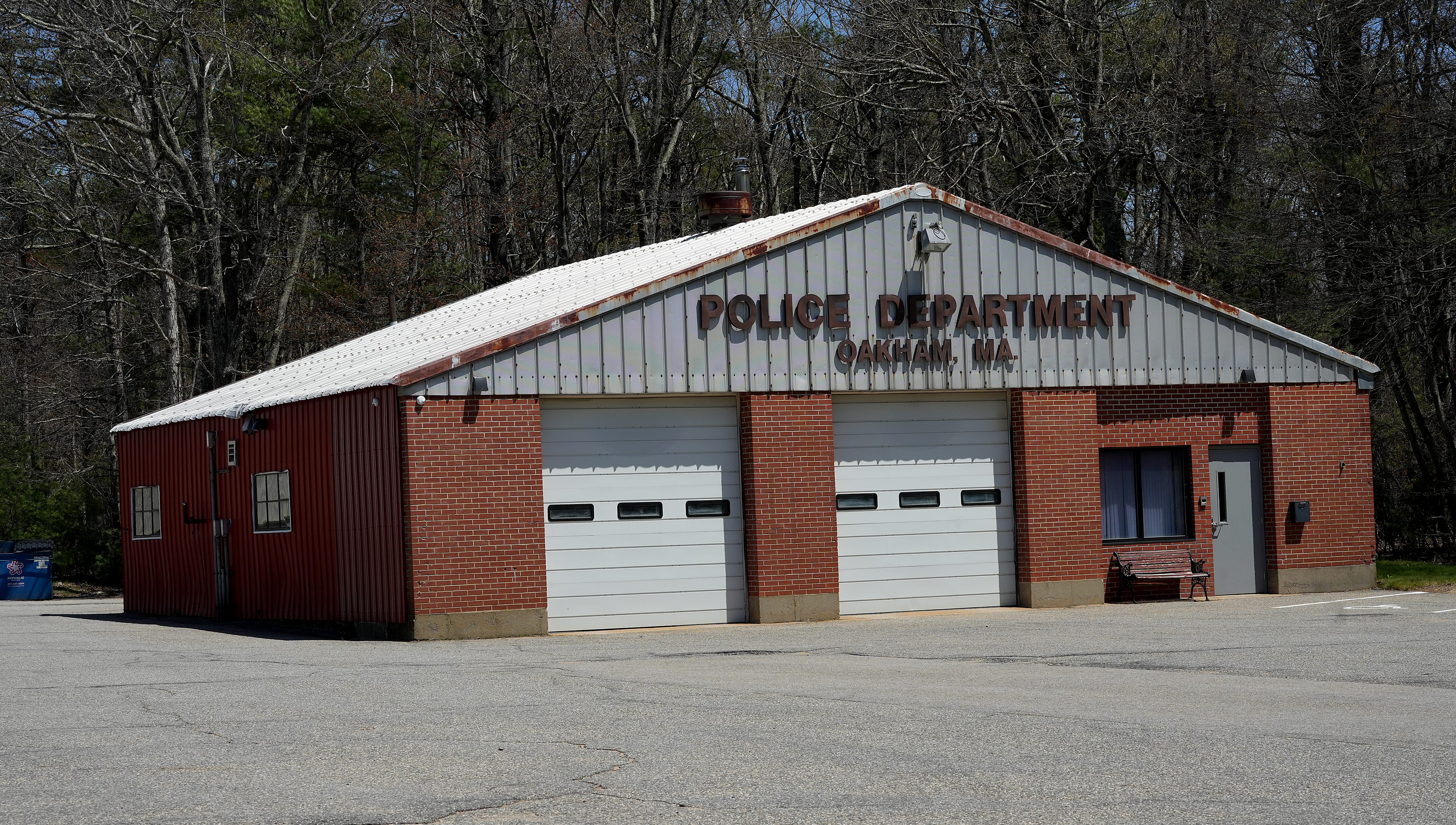 2 towns in central Mass. discuss merging police departments