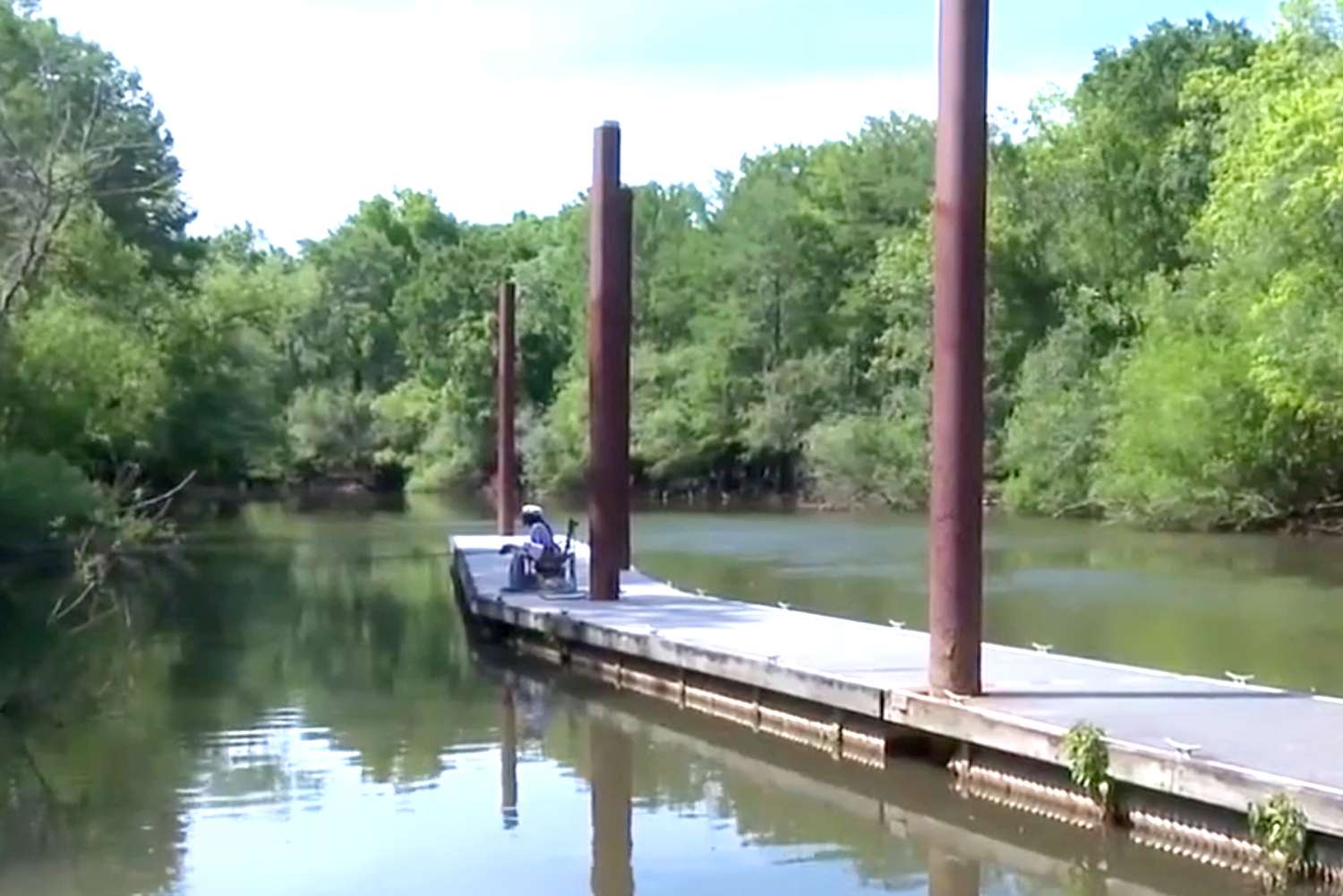 25-year-old son of former state senator dies in boat crash that injures ...