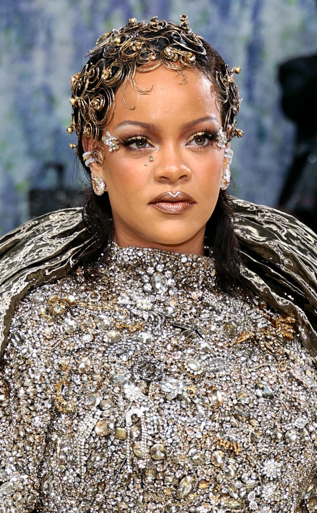 How Rihanna pulled off 'living sculpture' metal hair for Met Gala 2026