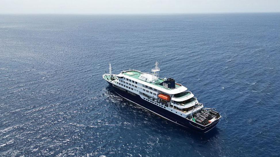 Cruise passengers face being stranded at sea after hantavirus outbreak