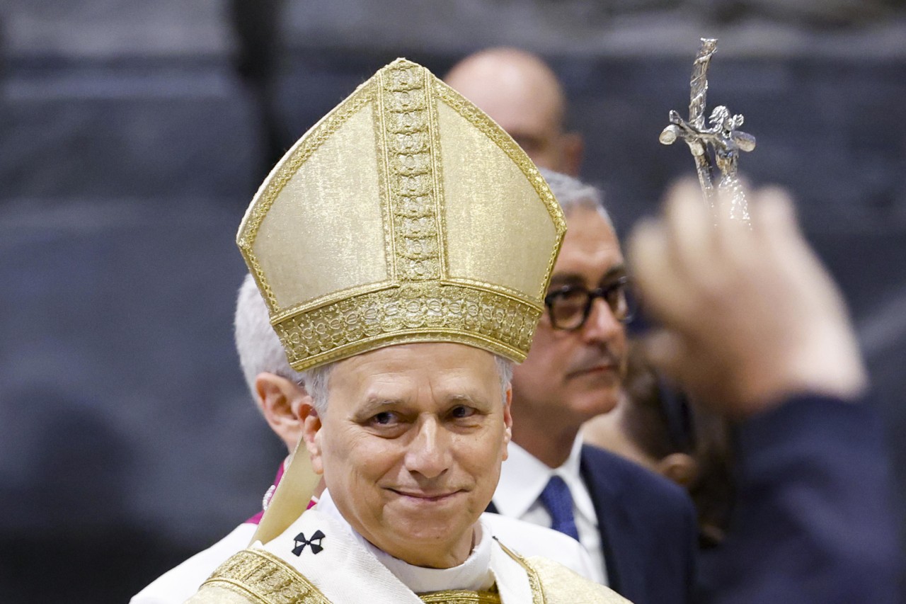 Trump accuses Pope Leo of endangering Catholics by opposing Iran war
