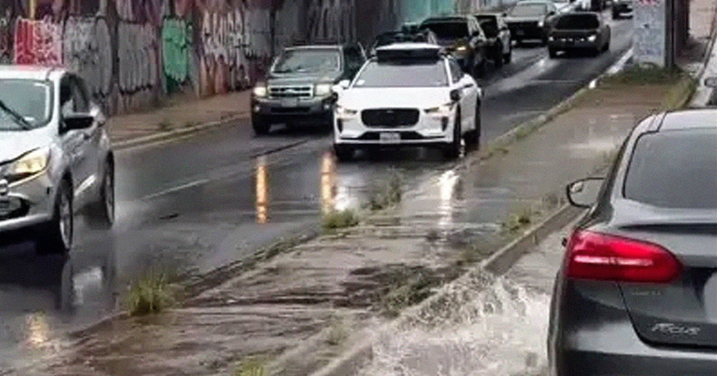 Busy roadways clogged as Waymo becomes stumped by small puddle