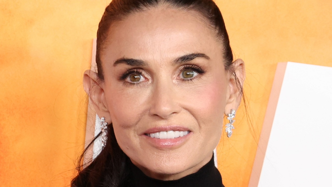 Demi Moore gently corrects fans, setting the record straight about how ...