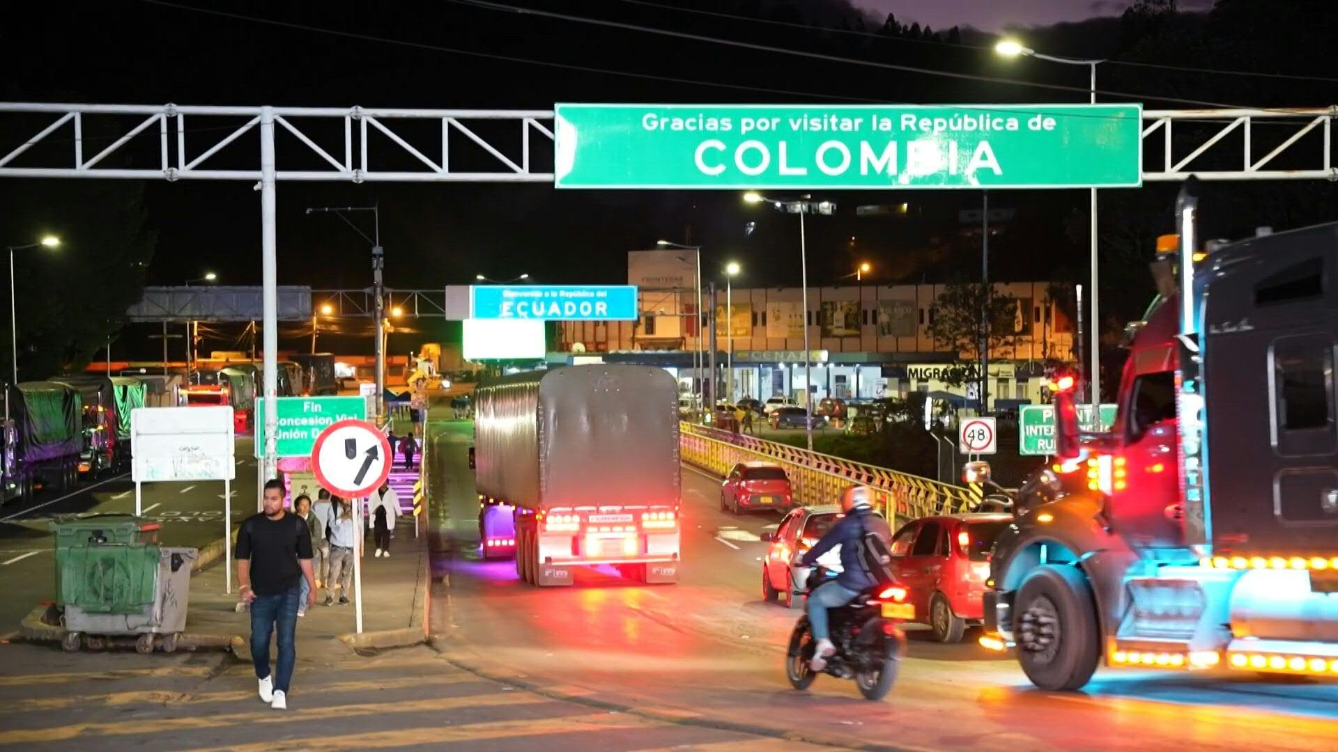 Ecuador rebaja a 75% el impuesto a las importaciones colombianas