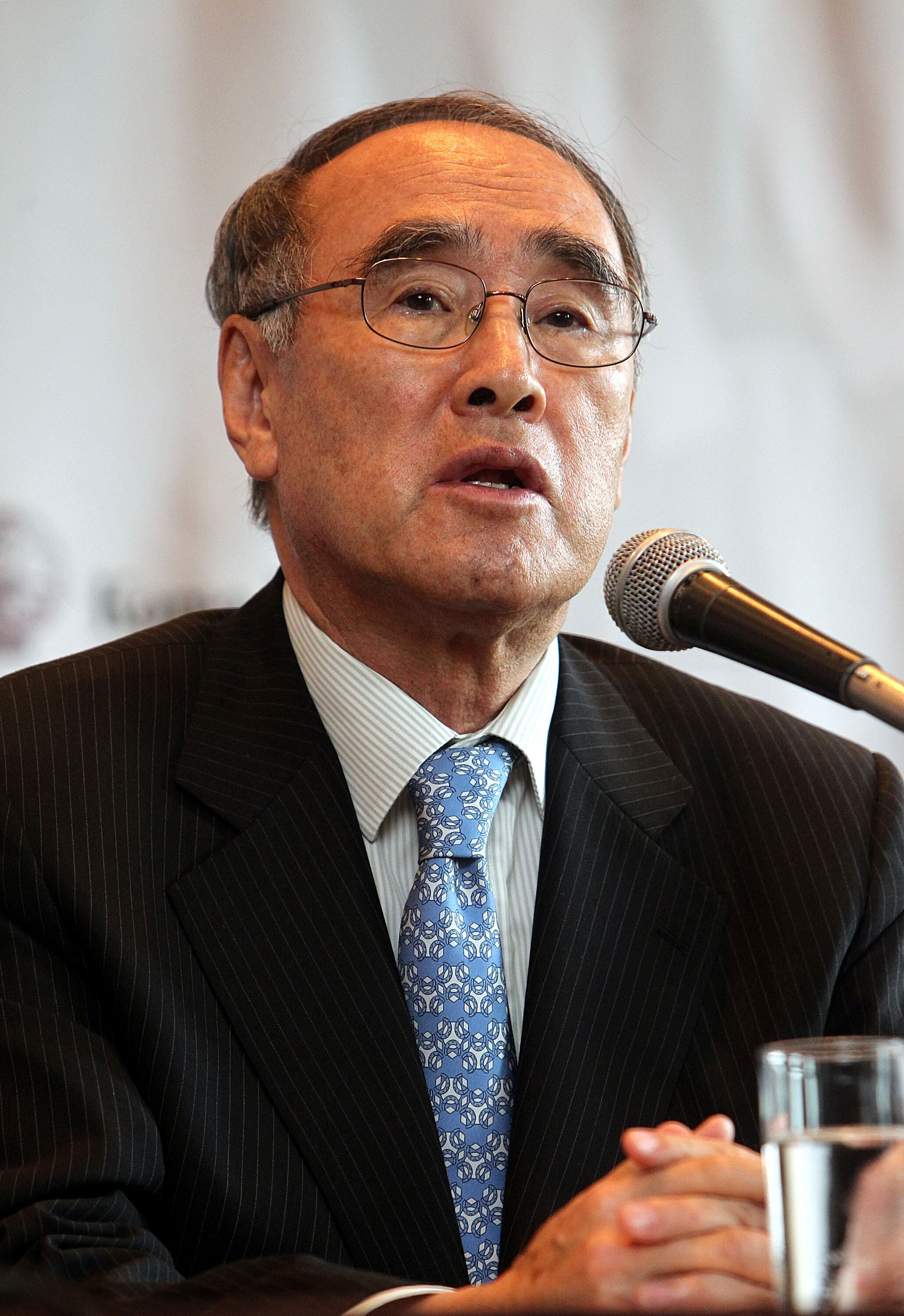 Former prime minister Lee Hong-koo dies at 92