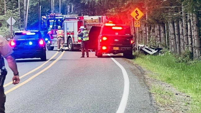 1 ejected, 4 hospitalized after rollover crash on London Road in Lane ...