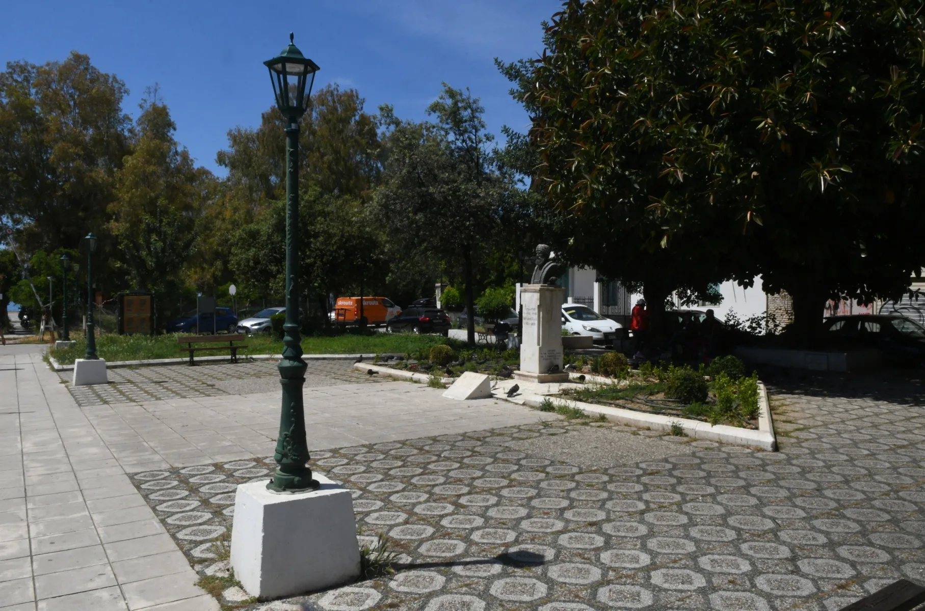 Νέος φωτισμός σε πλατείες και παραλιακά σημεία της Πάτρας – Πού έχουν ...