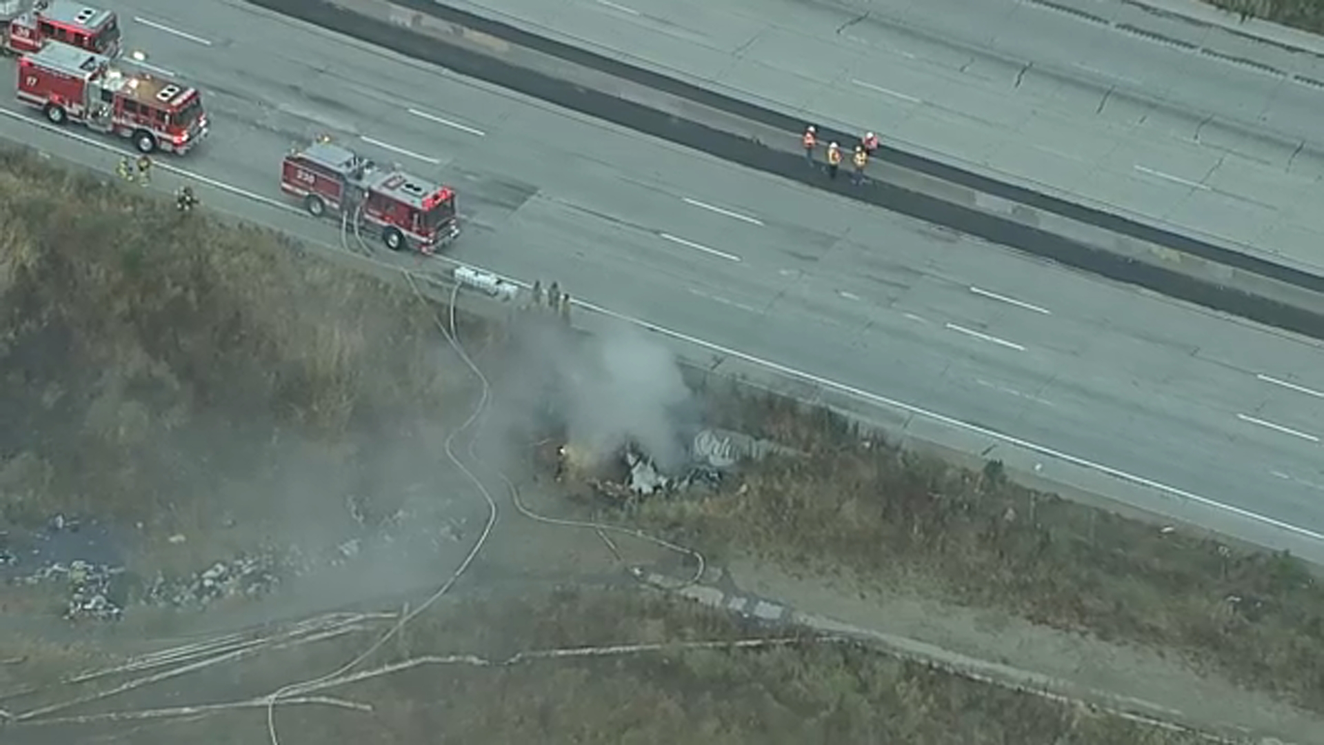 Both sides of 110 Freeway shut down in San Pedro after fire erupts in ...