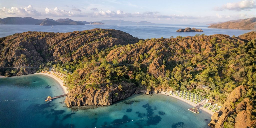 Juste à côté de la France, cette destination paradisiaque et isolée est ...