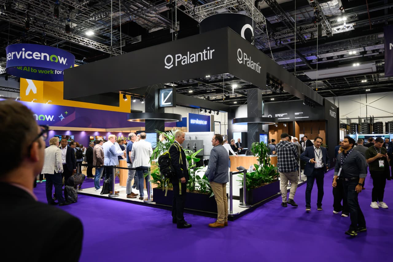 Why software stocks are slipping after Palantir’s strong earnings