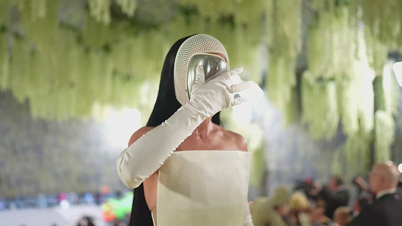 Αποκάλυψη στο Met Gala: Η Katy Perry ήταν η mystery guest