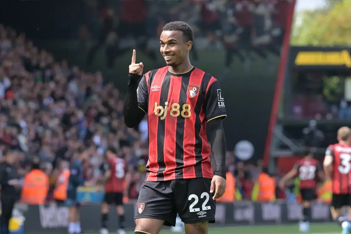 Bournemouth seeking huge fee for Eli Junior Kroupi amid Liverpool interest