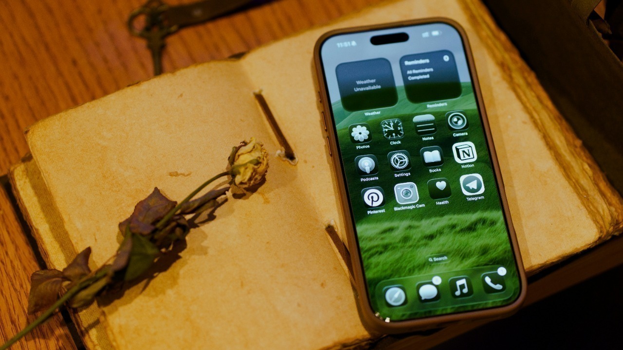 iOS 26.4.2 patches the web-based exploit chain Apple says is being used ...