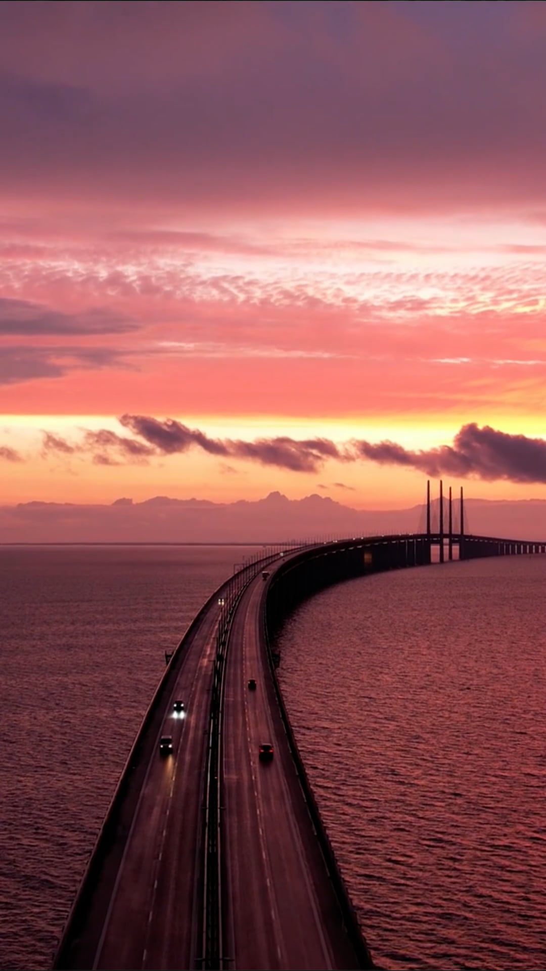 Denmark to Sweden: A drone tour of Øresund Bridge