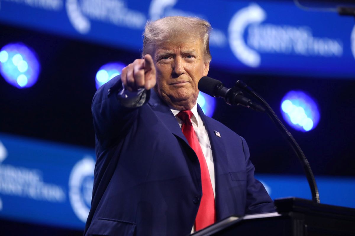White House considers vetting every major AI model before release