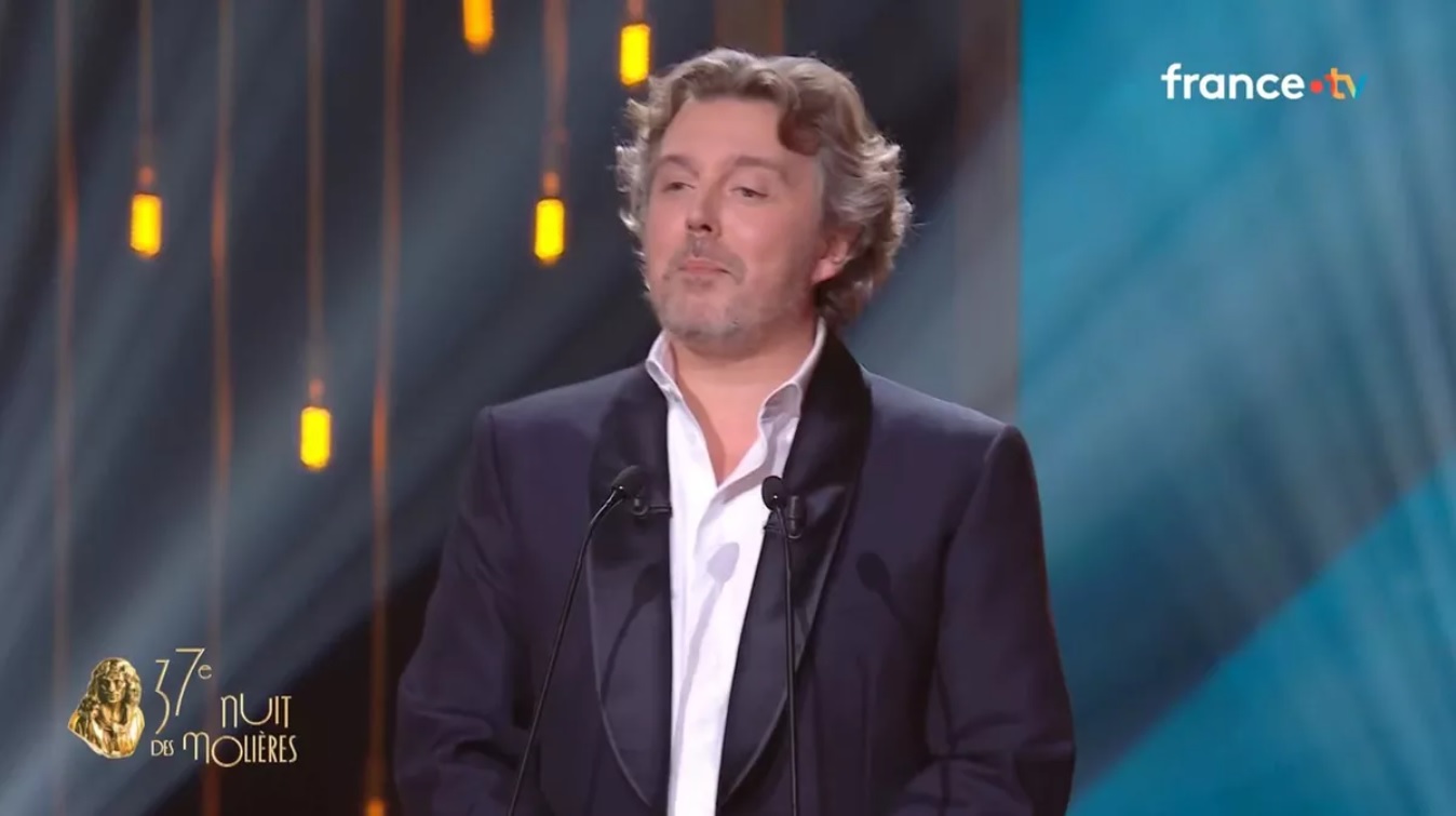 Alex Vizorek aux Molières : pourquoi sa blague sur Maria Carolina a ...