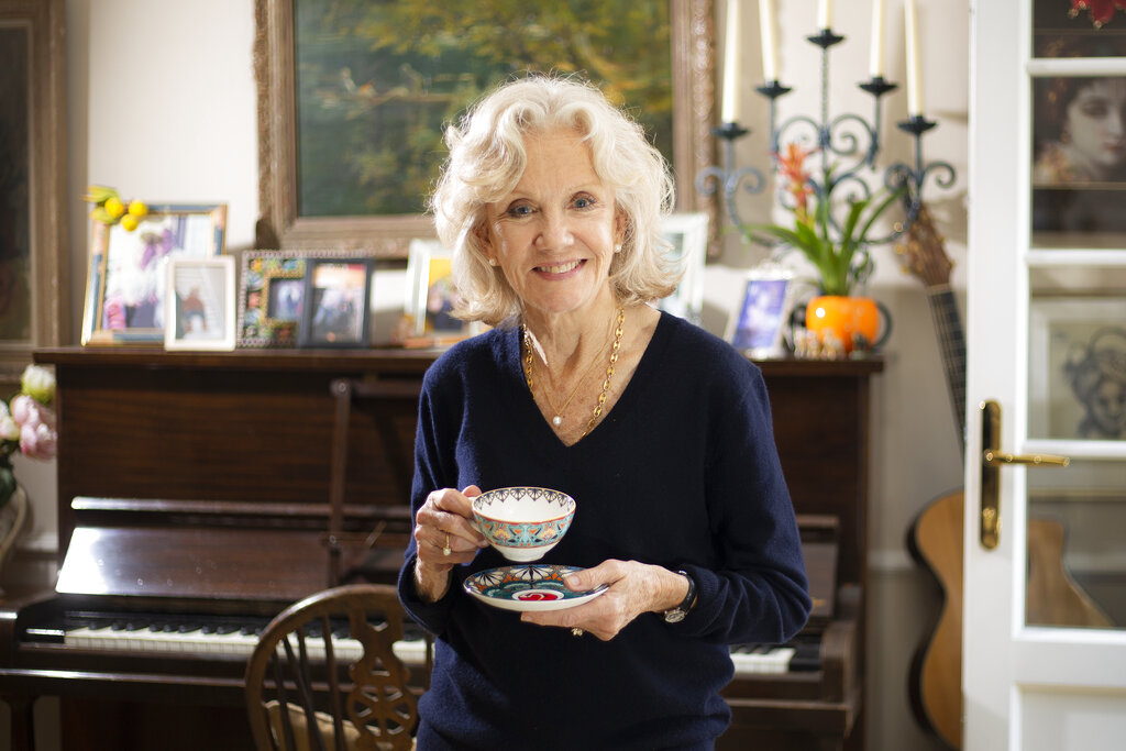 'Parent Trap' star Hayley Mills says she gave money from early roles ...