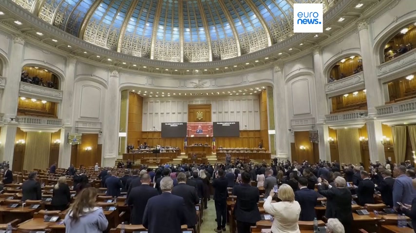 Romania's pro-EU coalition collapses after prime minister fails no ...