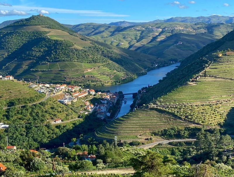 We asked 6 travel pros for the best 1-week international trips and here ...