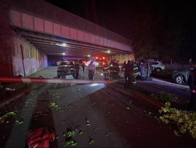 1 person dead after car goes off I-91 and lands at East Street ...