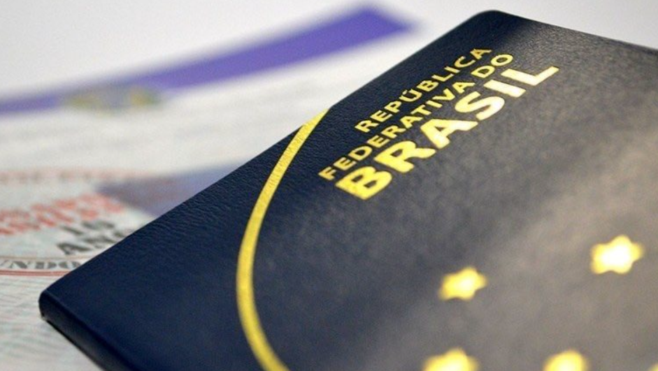Passaporte mais barato para brasileiros no exterior: governo corta ...
