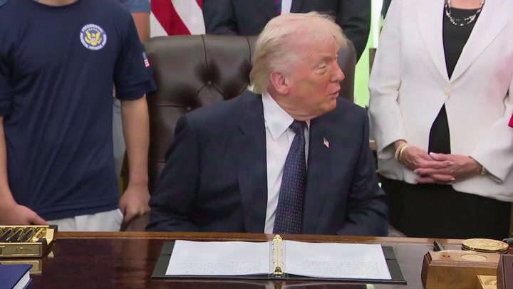 Trump goes on unhinged war rant to a group of young kids