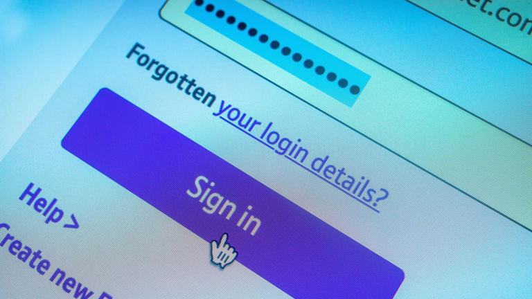 Microsoft flags major phishing campaign targeting 35,000 users across ...
