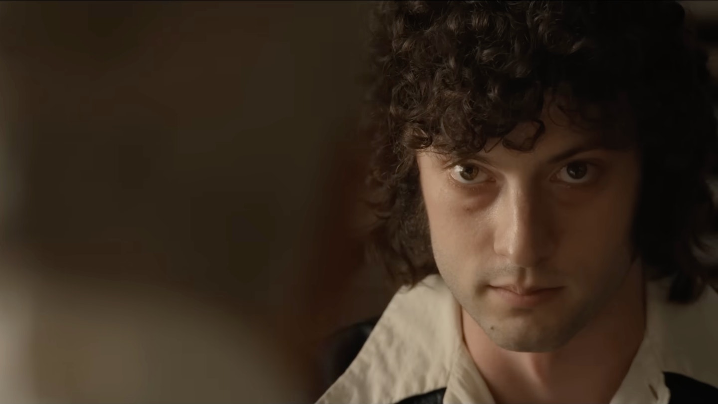 Tony trailer: Dominic Sessa is culinary thrill-seeker Anthony Bourdain ...