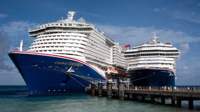 Carnival cruisers must opt in to new loyalty program to keep status