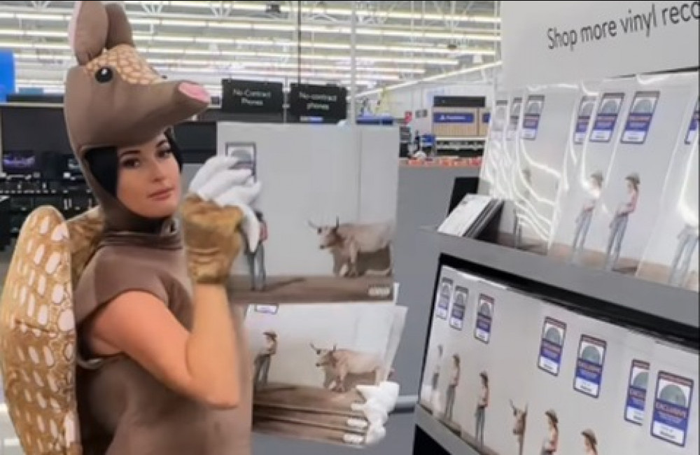 Kacey Musgraves gets awkward response going undercover to find new album