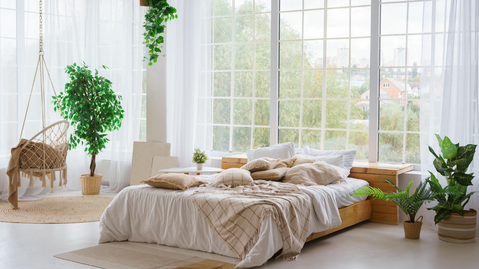 Bedroom layout rules interior designers swear by