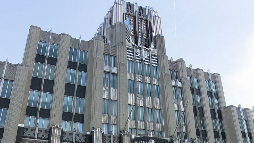 Brandon's bright spot: 'Open Up Downtown' tour lets you see iconic ...