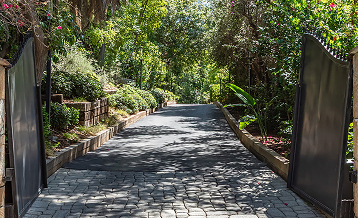 Selena Gomez's Encino house in photos