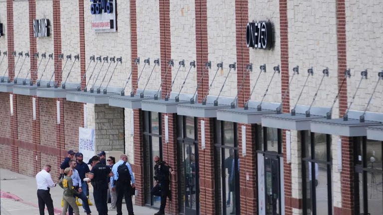 Two dead, three injured in shooting incident at shopping center north ...