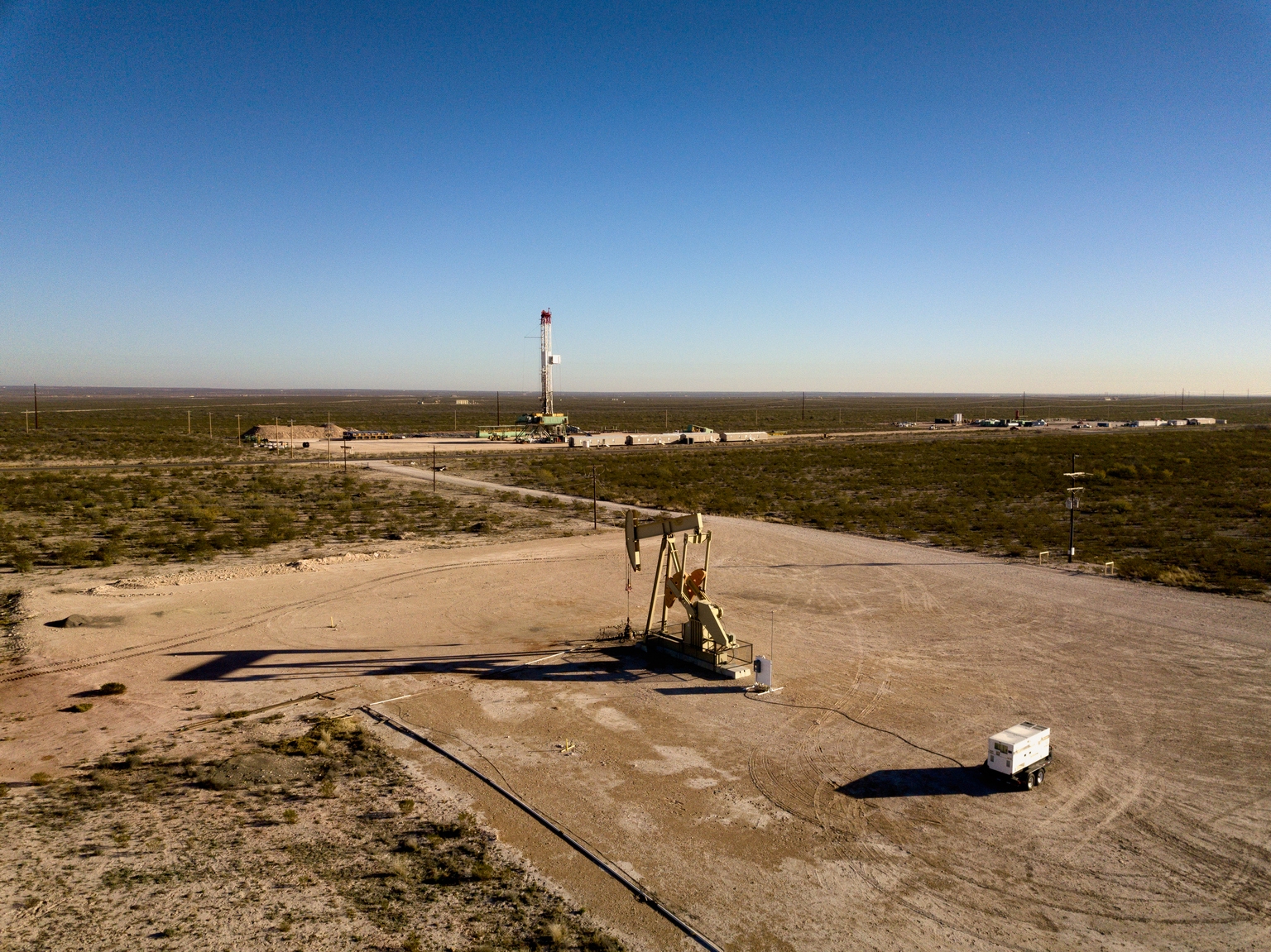 Devon Energy misses earnings and revenue estimates; shares slip