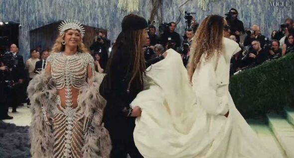 Lip reader reveals Beyonce's blunt request to assistant over Blue Ivy's ...