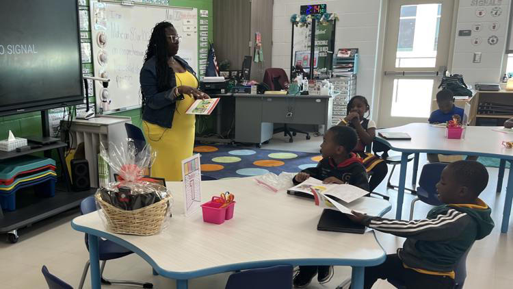 Meet News19 teacher of the week LaTonya Hickmon